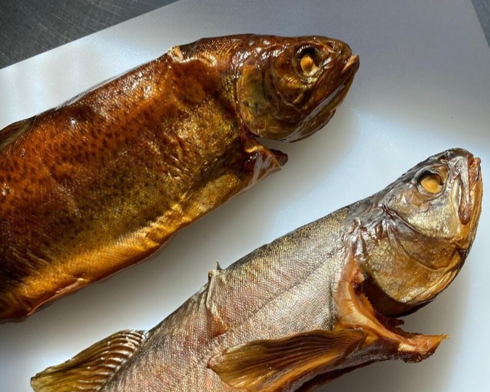 How Do You Fillet a Whole Smoked Eel? | Meadowland Smokery - Smoked Eels